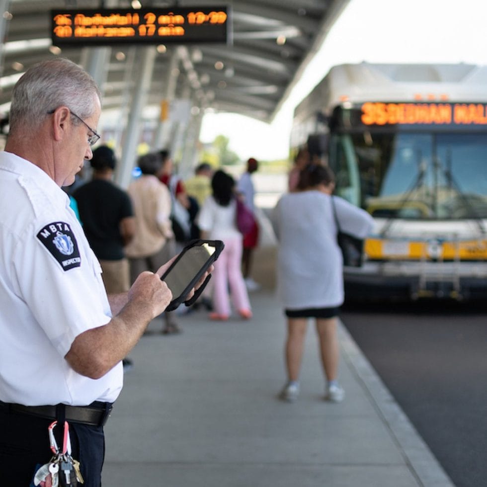 Quincy News: MBTA to run shuttle buses to replace Red Line trains this ...